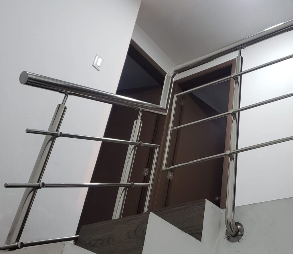 Instalación de Pasamanos - Acero inoxidable